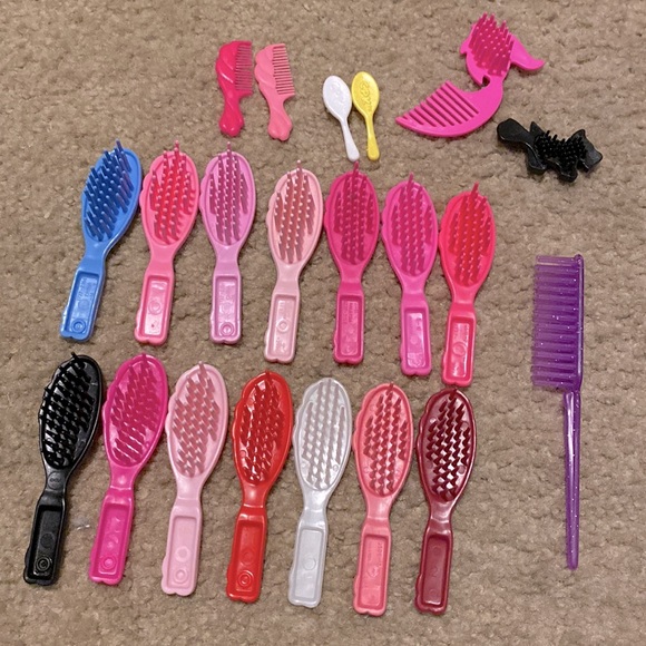 Barbie | Toys | Vintage 9s Barbie Mattel Hair Brush Comb Huge Lot Of 23 ...